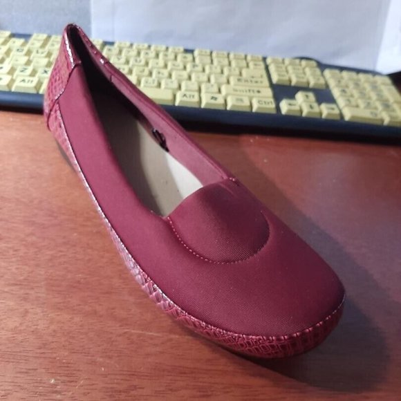 unbranded | Shoes | Angel Steps Red Snake Print Sneaker Size 8 New ...